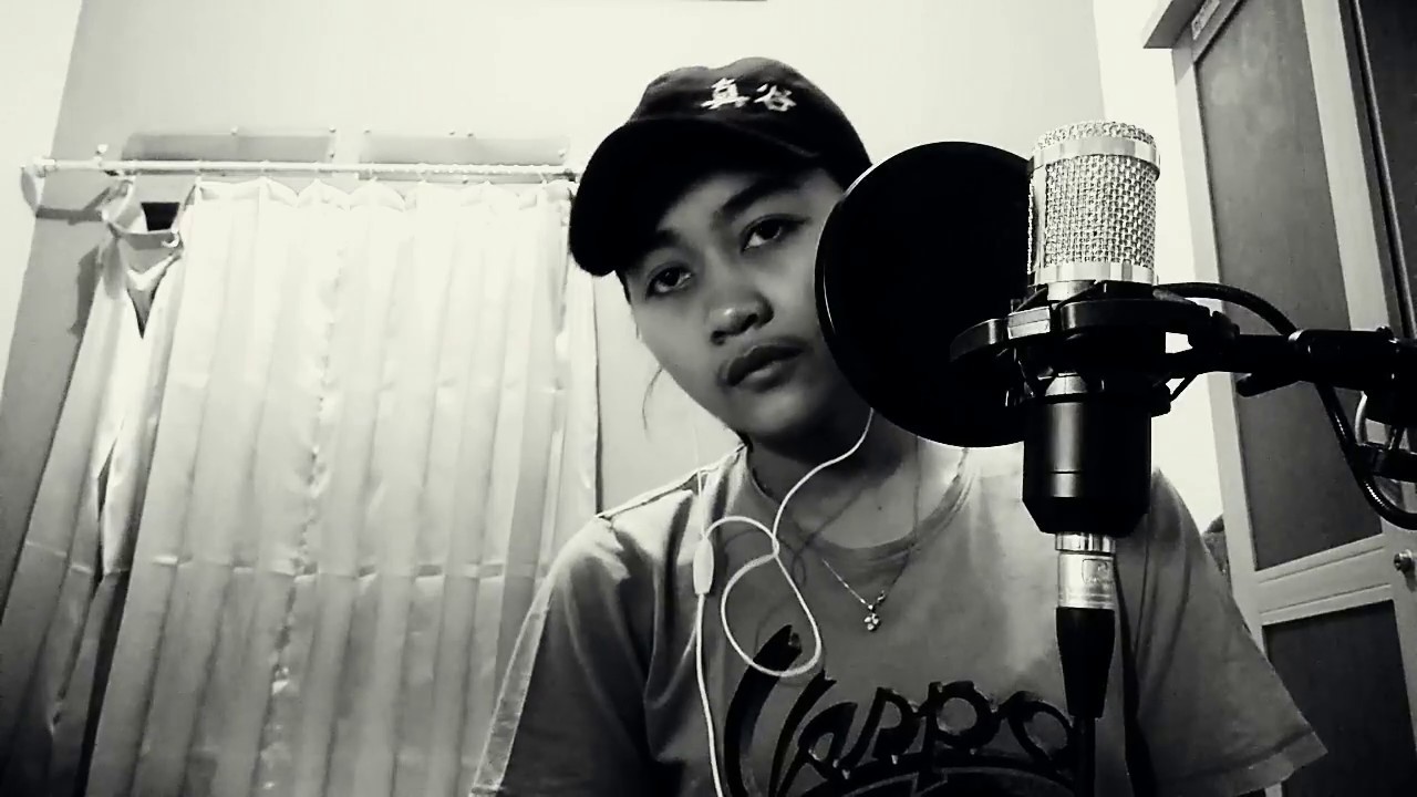 Kim Taehyung / V of BTS - Singularity (Live Cover) - YouTube