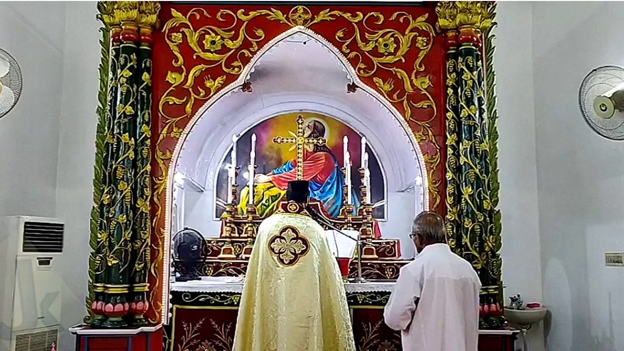 Fr.Ninan philip (Holy mass) - YouTube