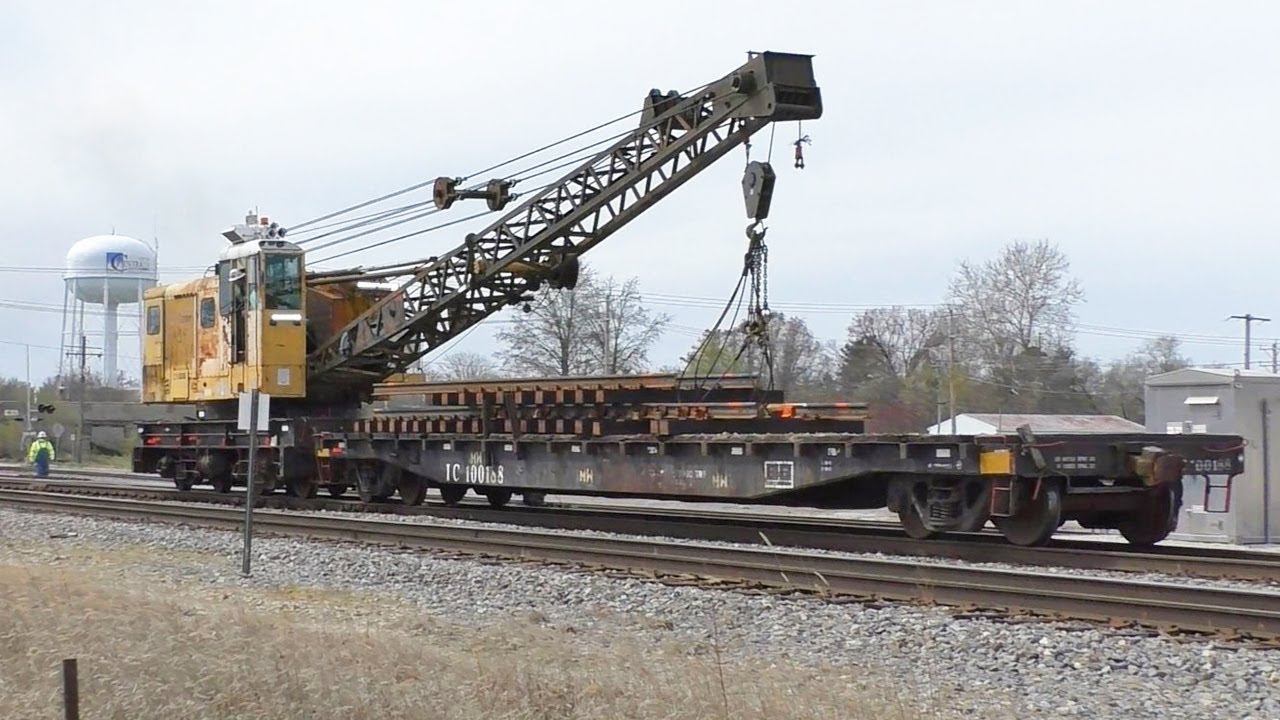 3/31/2021 - Rare Canadian National Railroad Crane - YouTube