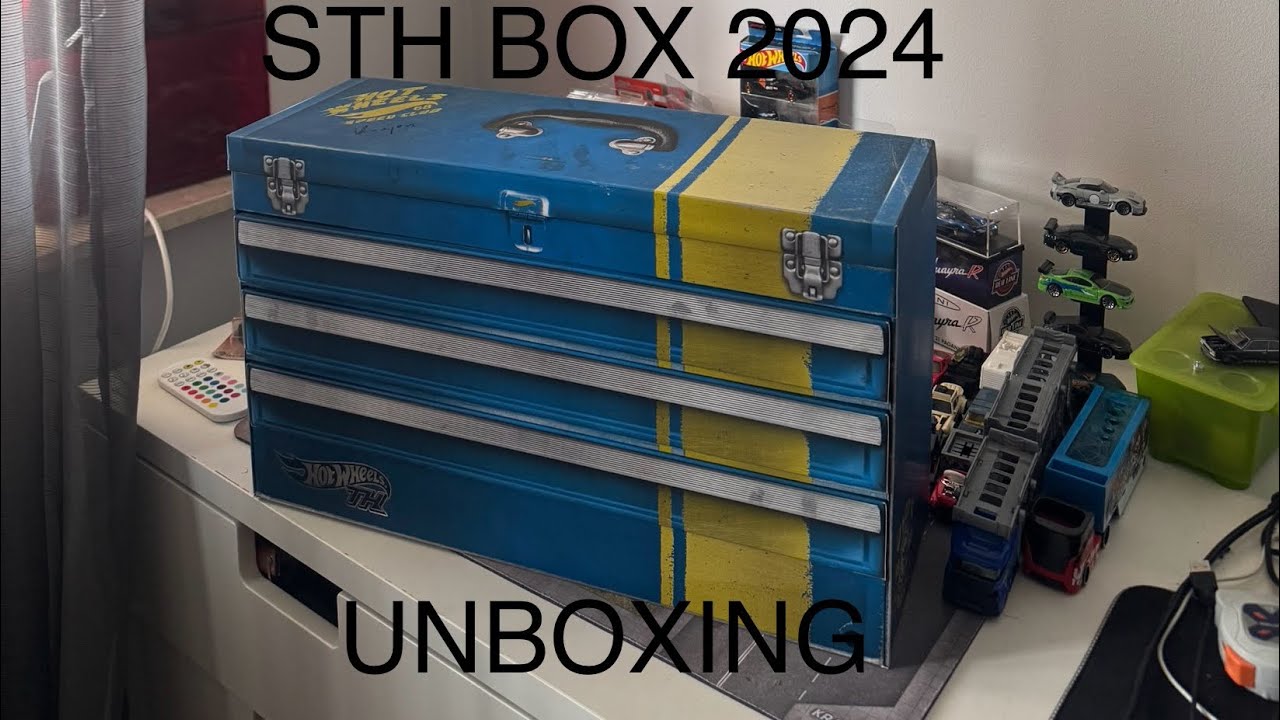 STH BOX 2024 UNBOXING - YouTube