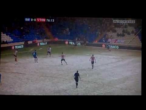 Worst shot ever by a footballer - YouTube