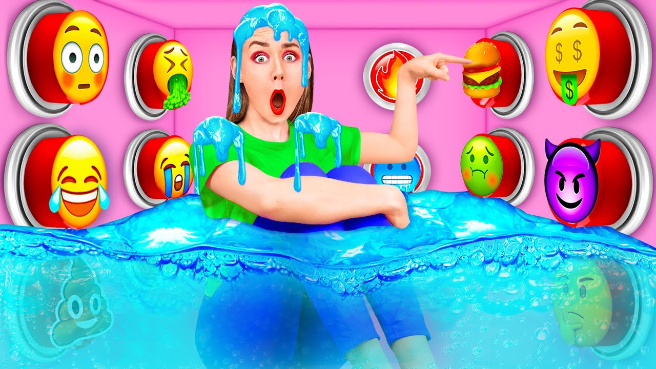 1000 Mystery Buttons Challenge Only 1 Lets You Escape | Crazy Prank ...