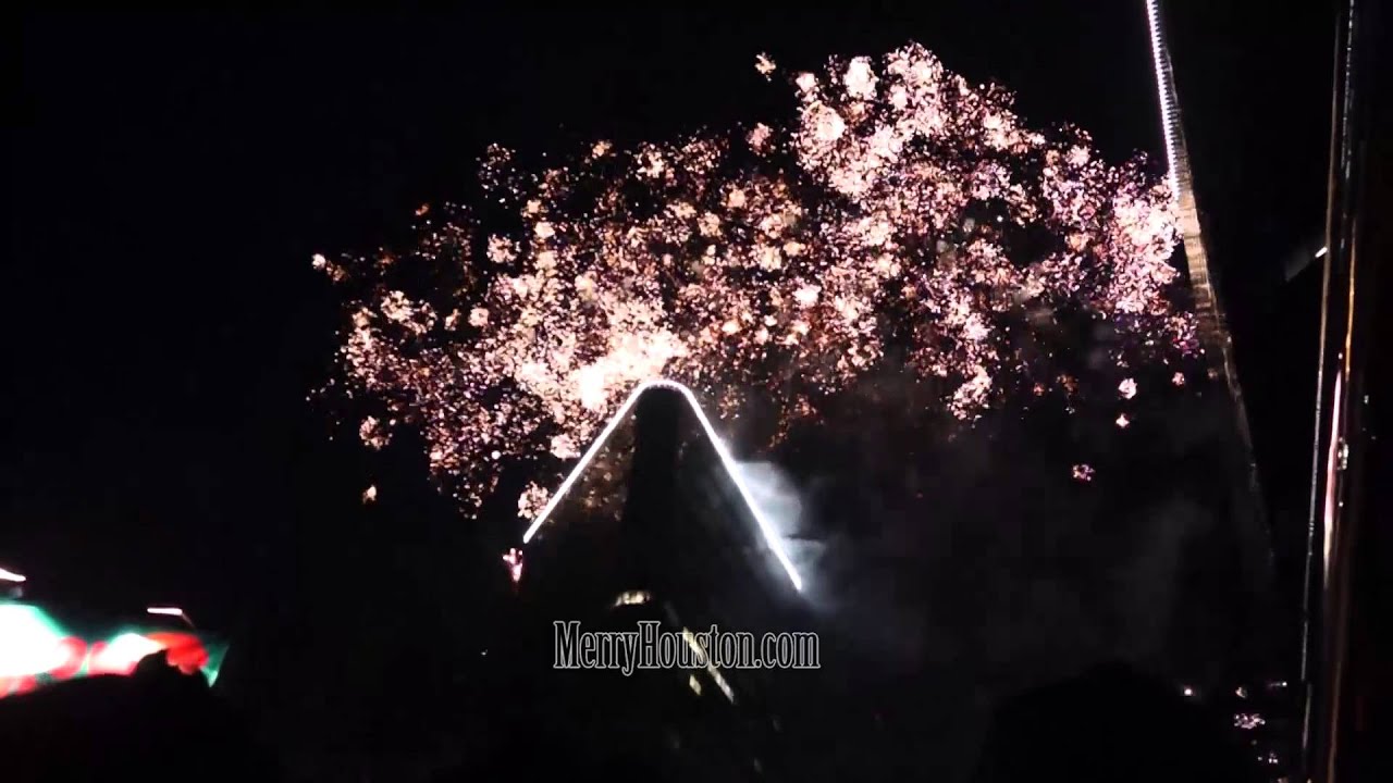 Thanksgiving fireworks in Uptown Houston 2013 - YouTube