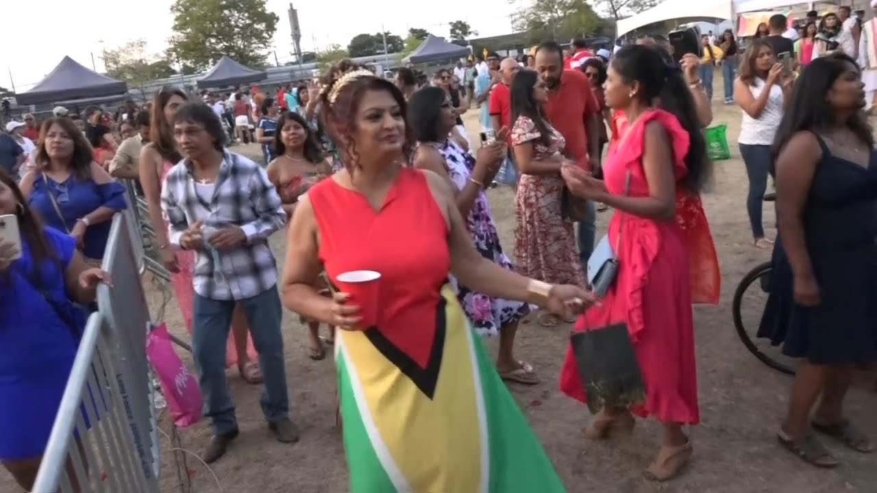 SMOKEY Park SUMMER JAM 2022,,.Geeta Bisram. - YouTube