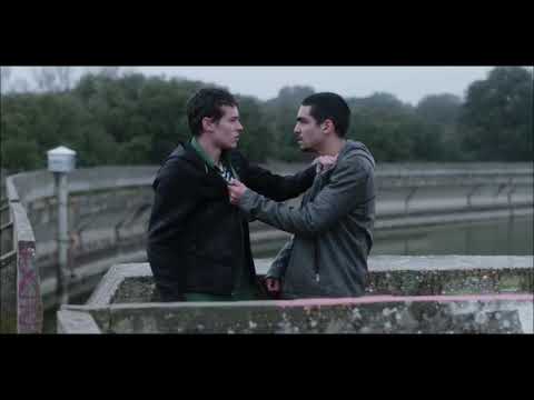 Élite - Omar & Ander kissing