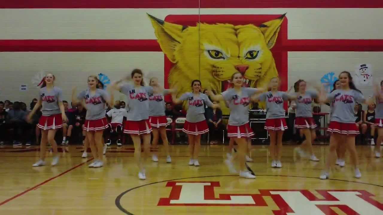 Lake Highlands Freshmen Cheerleaders 2013 - YouTube