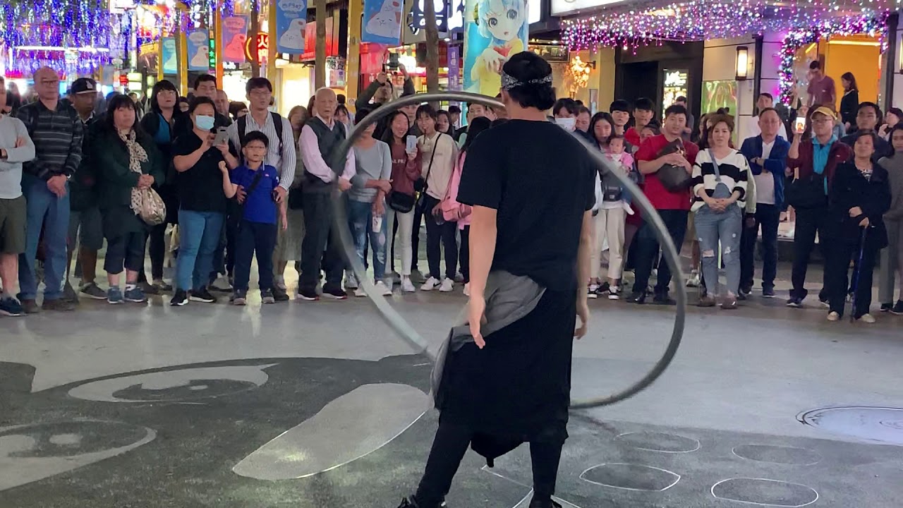 Must See Asian Talent Night Market Show In Taipei, Taiwan - YouTube
