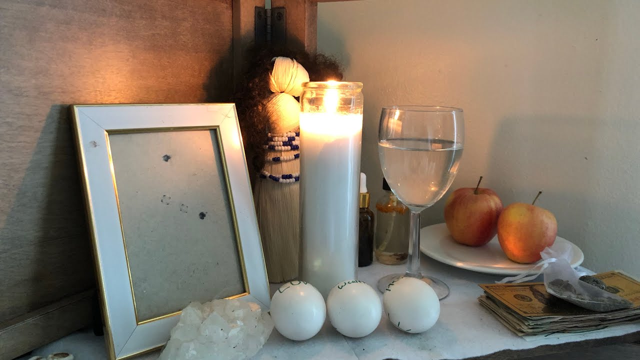 Enchanted Basics of Candle Magic: Candle Dressing 101 - YouTube