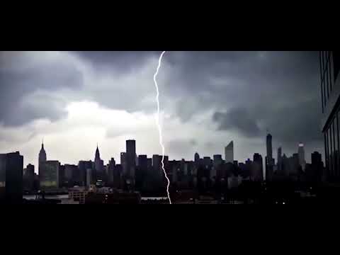 Kameralara Yakalanan Yıldırım Görüntüleri. Most Scary Lightning Strike