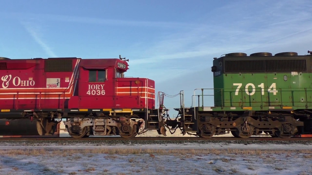 Burlington Northern 7014 now HLCX 7014 works the CF&E Railroad - YouTube