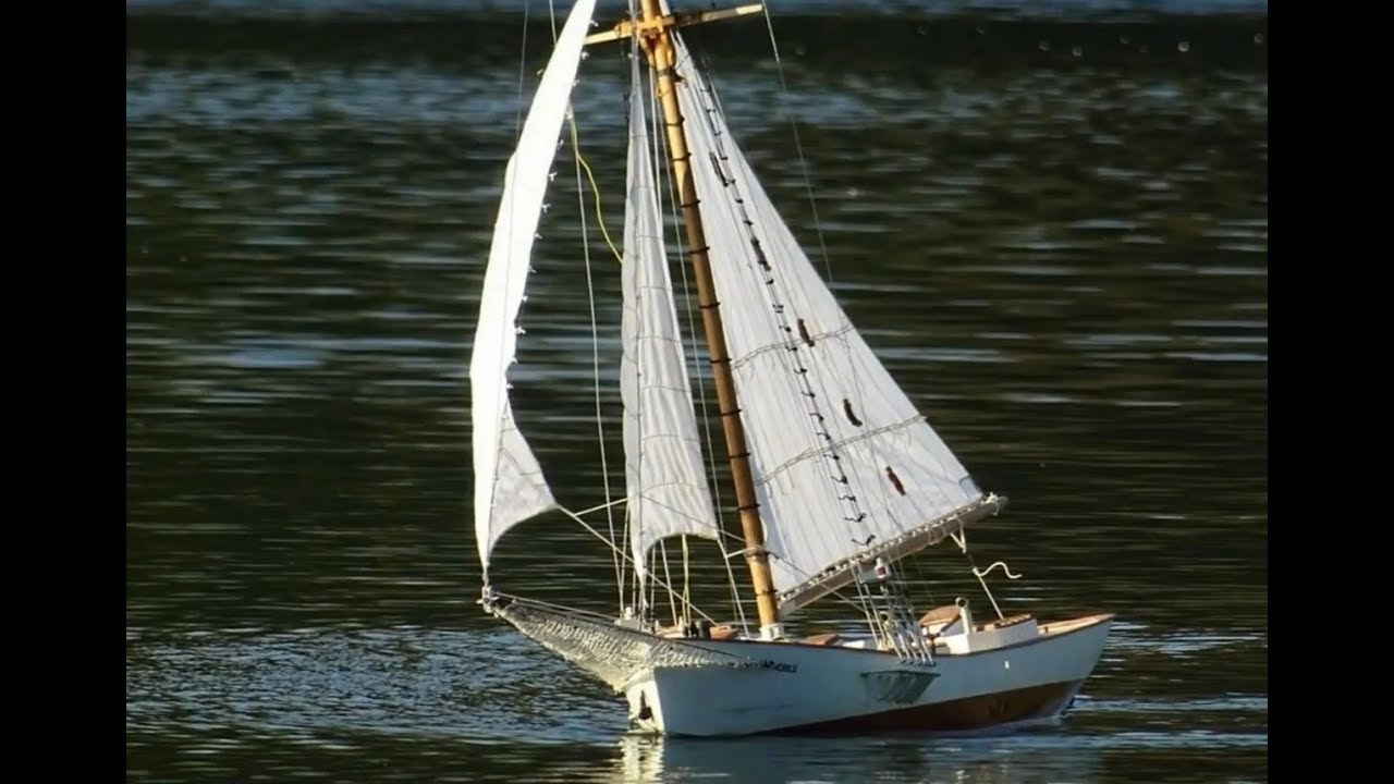 Scale Modellsegler Nobile Rennkutter RC Segelschiff Scratch- build ...