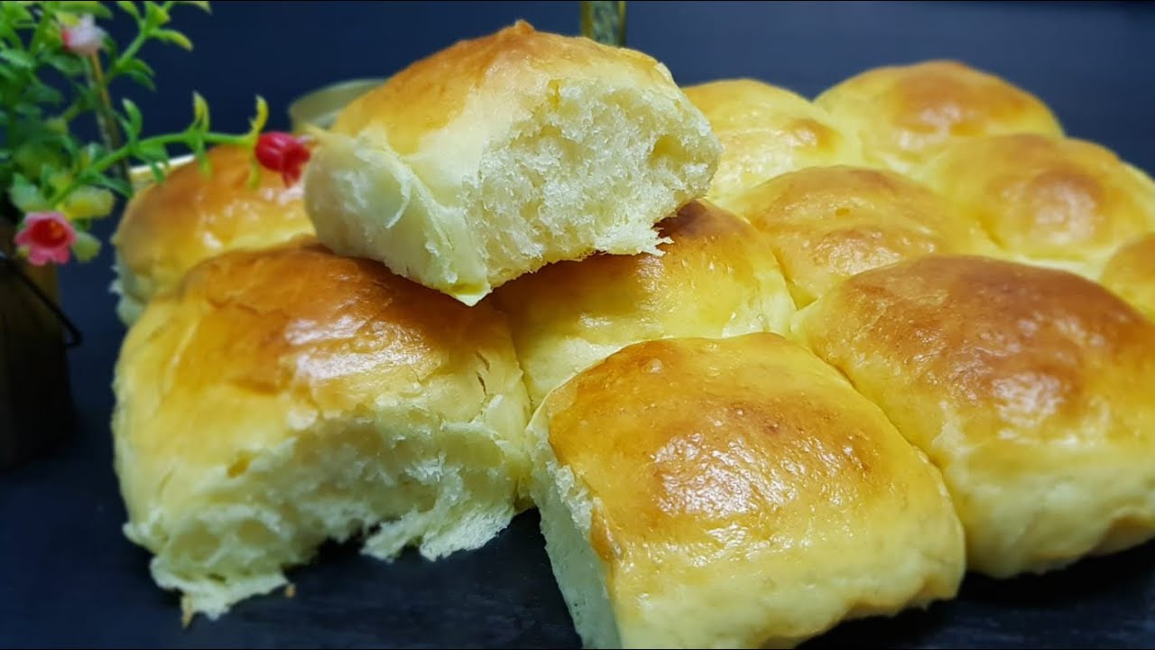 Dinner rolls || ඩිනර් රෝල් || Milk bread recipe - YouTube