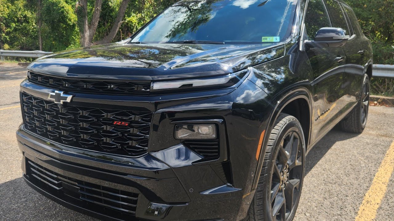 2024 Chevrolet Traverse RS Features and Goodies - YouTube