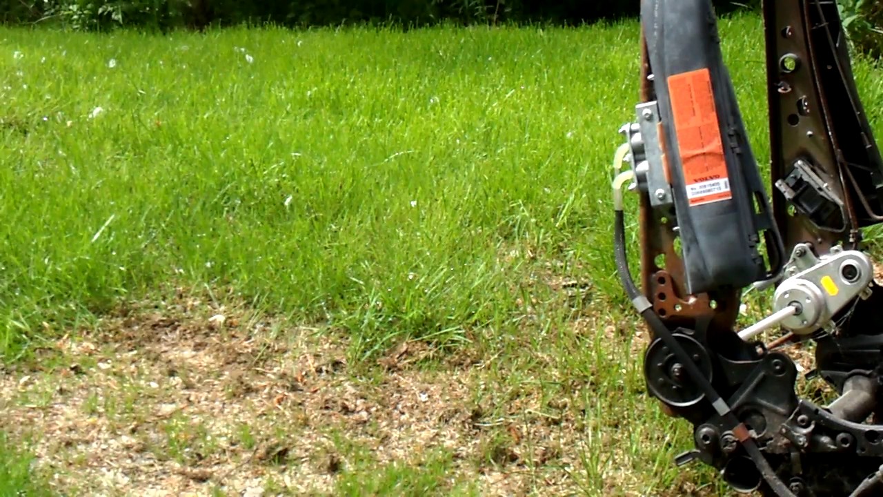 VOLVO SIPS AIRBAG - YouTube