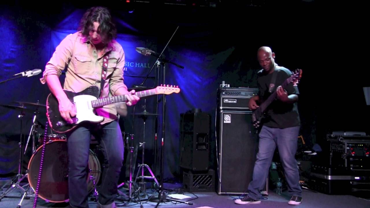 ''OUTSIDE WOMEN BLUES'' - DAVY KNOWLES BAND @ Callahan's, Oct 2016 ...