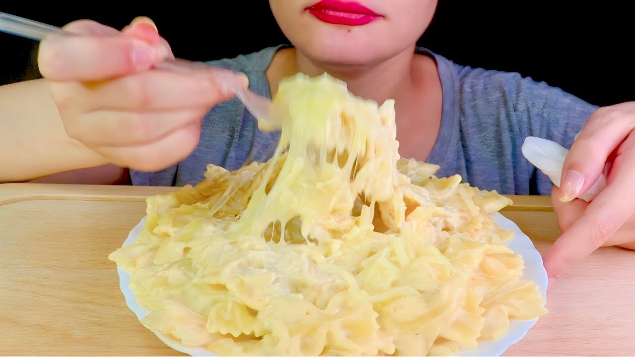 ASMR CHEESY PASTA MUKBANG EATING SOUNDS - YouTube