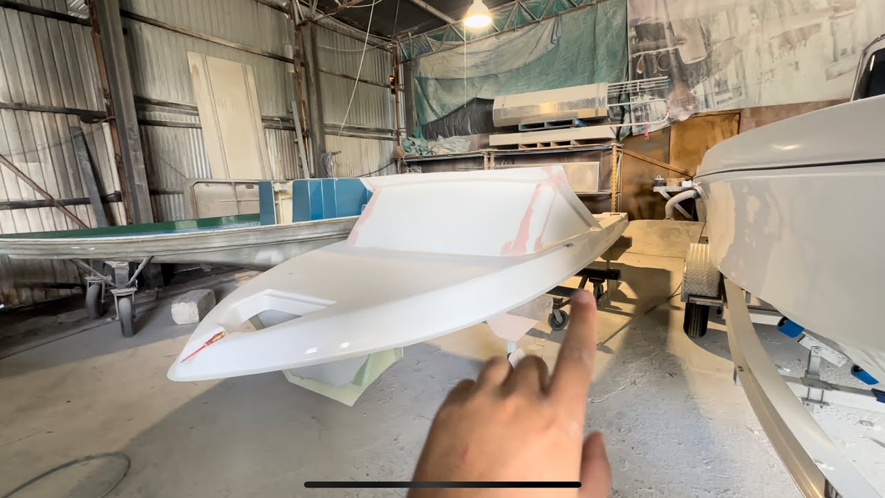 Bonito Boats Factory Update-First Look At The 620 Express With ...