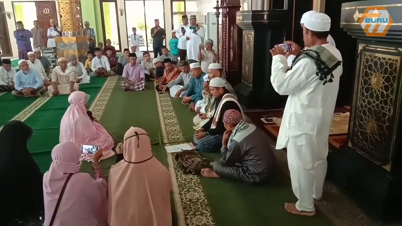 Mengucapkan dua kalimat sahadat - YouTube