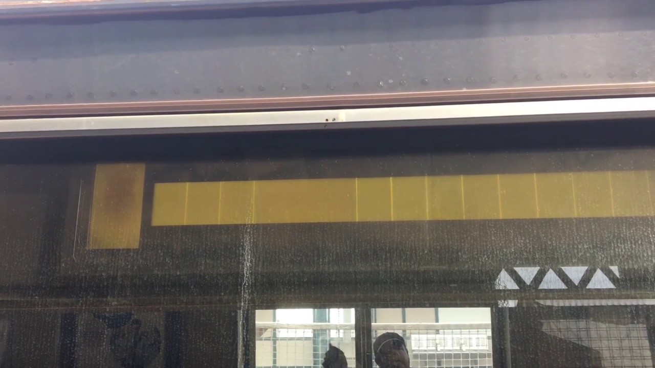 [MTA]: R46 (F) Train Sign Freezes and Turns off - YouTube