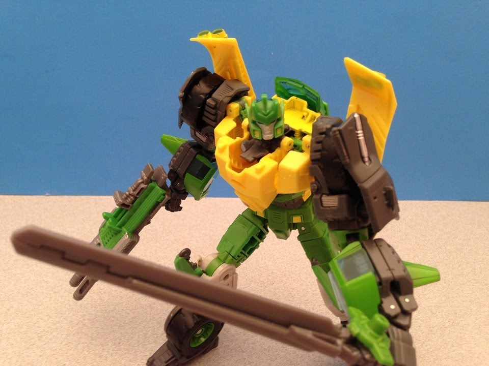 SPRINGER GENERATIONS TRIPLE CHANGER TRANSFORMERS TOY REVIEW - YouTube