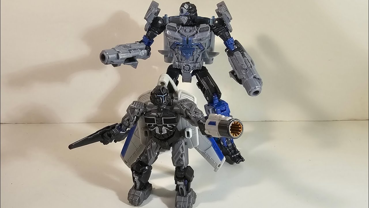 Transformers Studio Series ROTB Core Class Exo-Suit Noah Diaz - YouTube