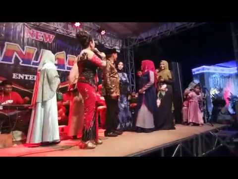 GOYANGAN YANG HEBOH FOKUS YANG PAKEK HIJAB MIRA  ?????????