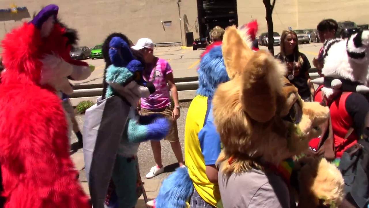 Furry group in the Pittsburgh Pride Parade 2016 - YouTube