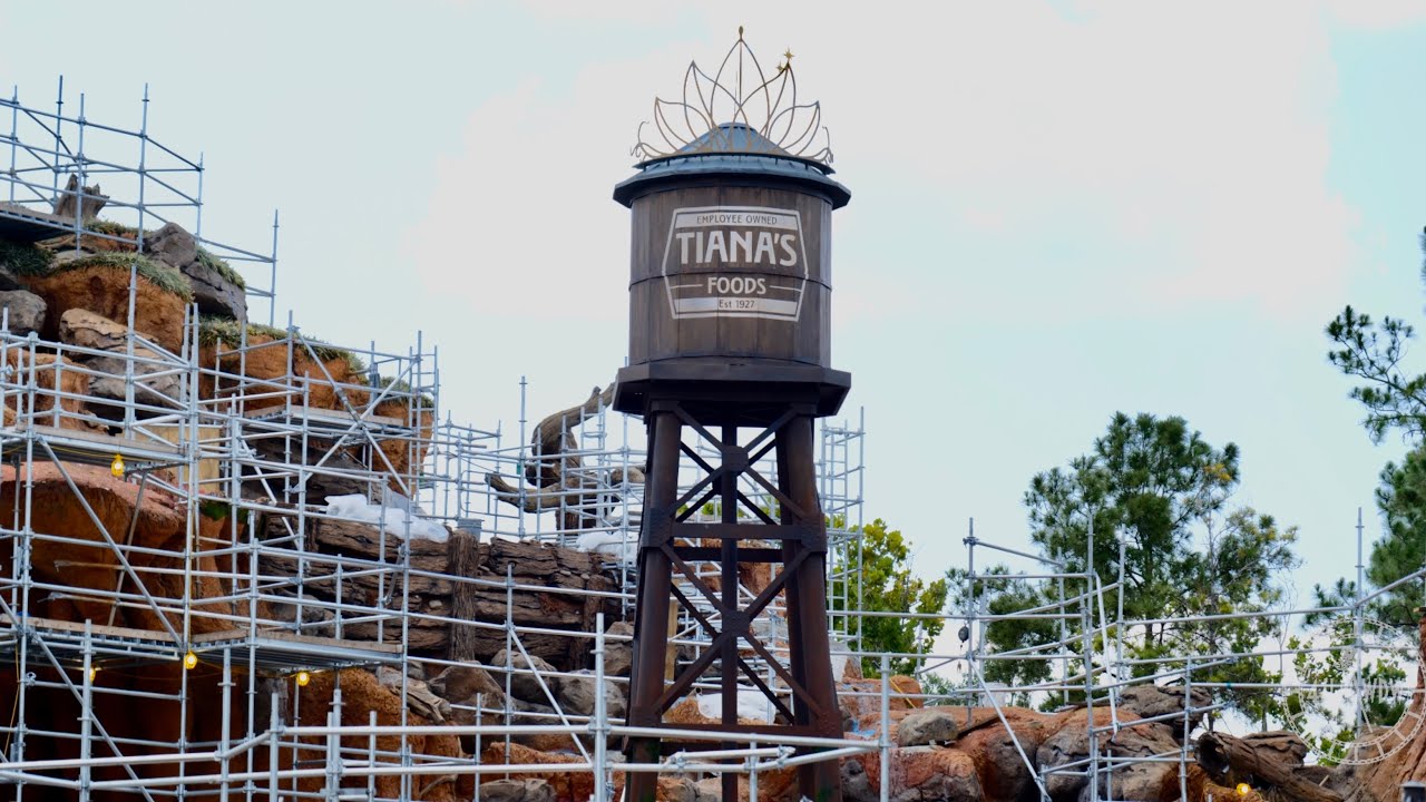 Tiana's Foods Water Tower Installed at Magic Kingdom - Construction ...