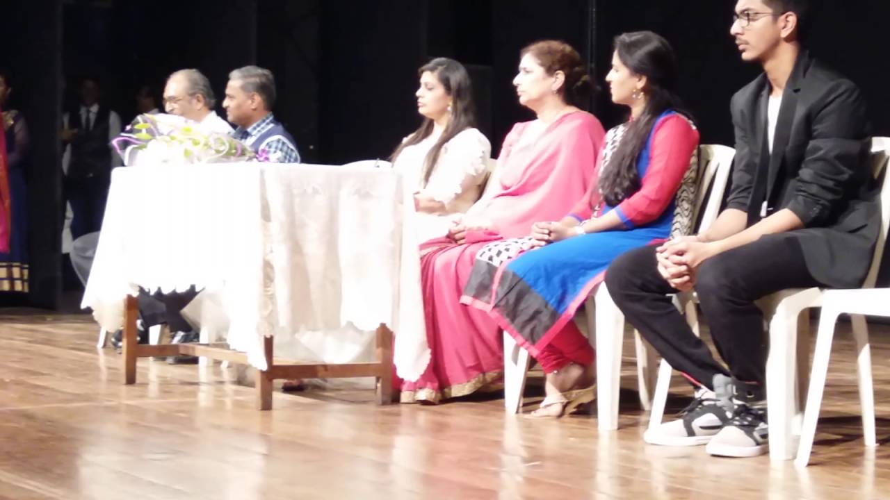 Poonam Ramteke on the Dais As Celebrity Chief guest in S.L Raheja ...