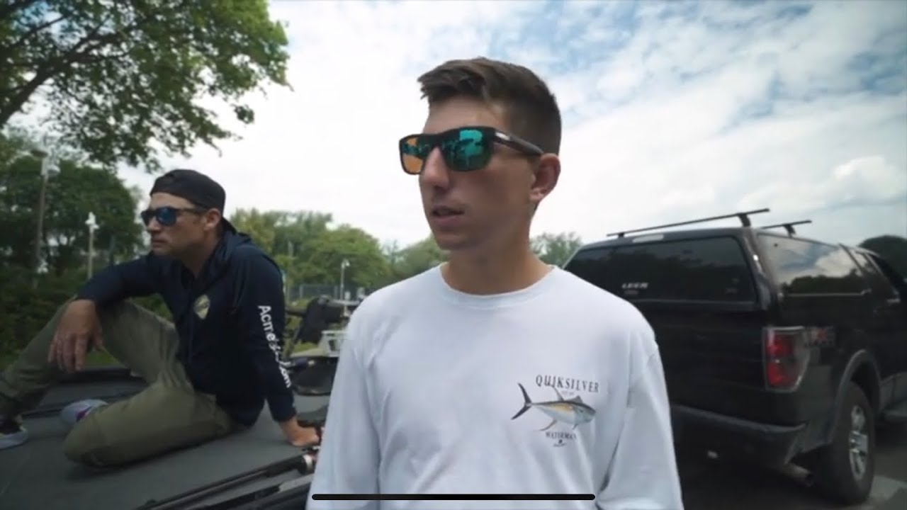 Toronto Bass Fishing with Alex Peric (Apbassing) - YouTube