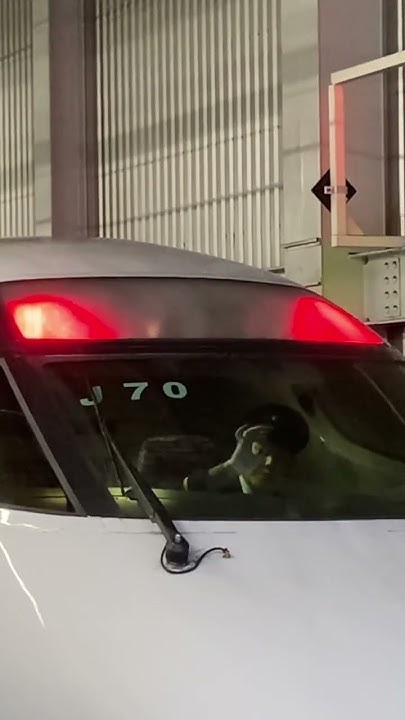 東北新幹線E2系J70編成フルカラー、メインライト切り替え🚄 - YouTube