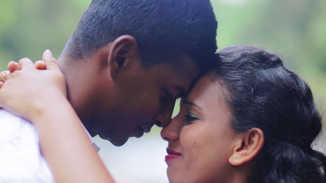 pavithra janith pre shoot moment... - YouTube