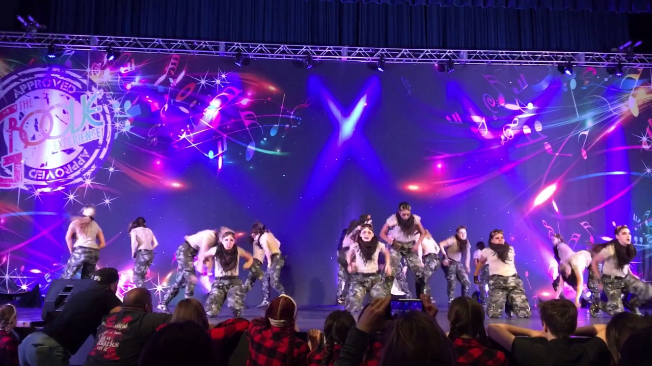 Atlanta One Up Cheer Legendz Saberz - YouTube