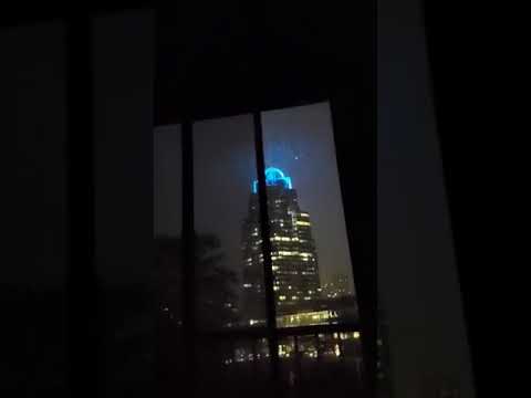 MUST-SEE VIDEO: Lightning strikes King and Queen tower in Atlanta - YouTube