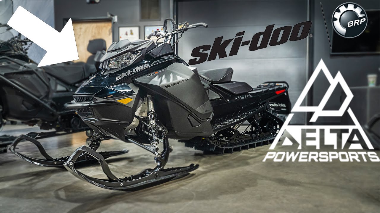 2022 Ski Doo Summit 146