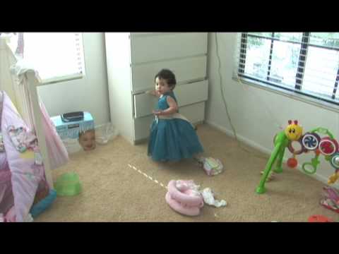 Baby Dara video vestido