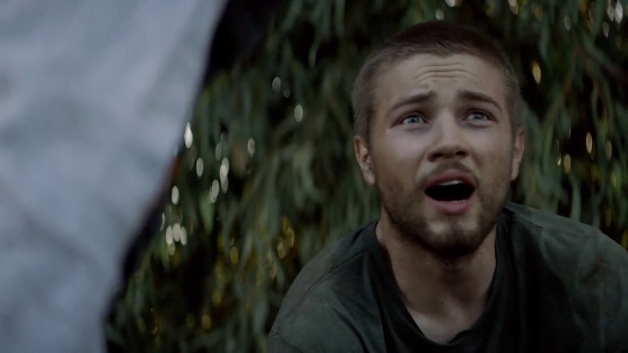 Coy Works on the Farm - American Crime 3x02 - YouTube