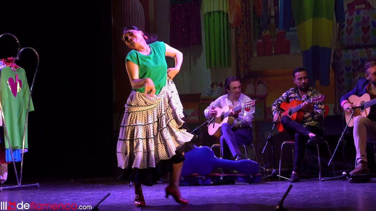 La Yunko - "Mucho arte" de Tito Losada & Agatha Ruíz de la Prada - YouTube