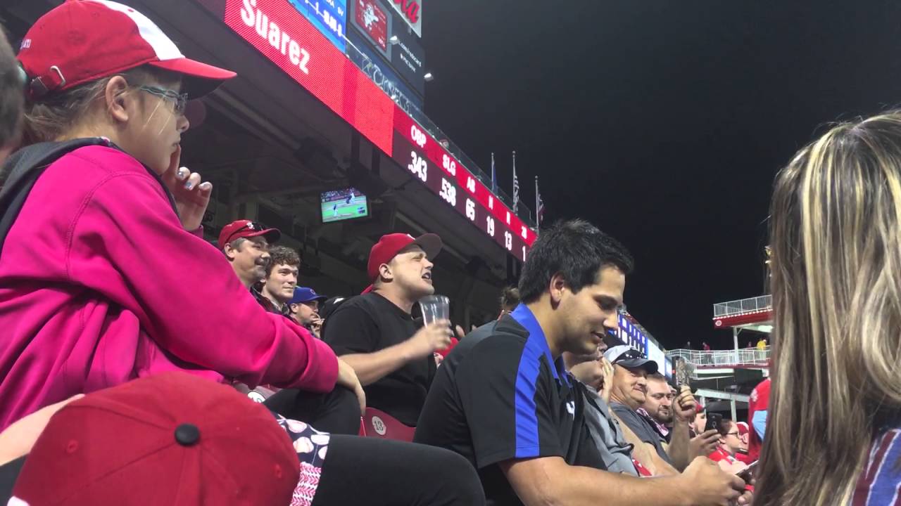 Reds fan vs Cubs fan - YouTube
