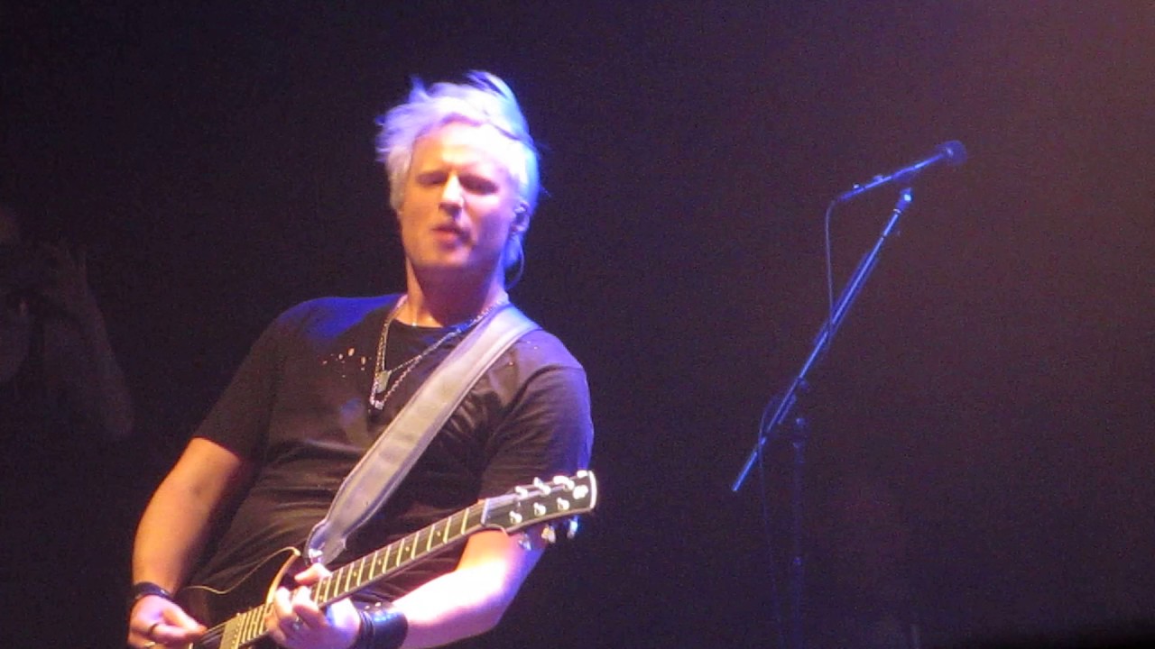 Gun - 'Word Up' live [17 June 2017] London O2 2017 - YouTube