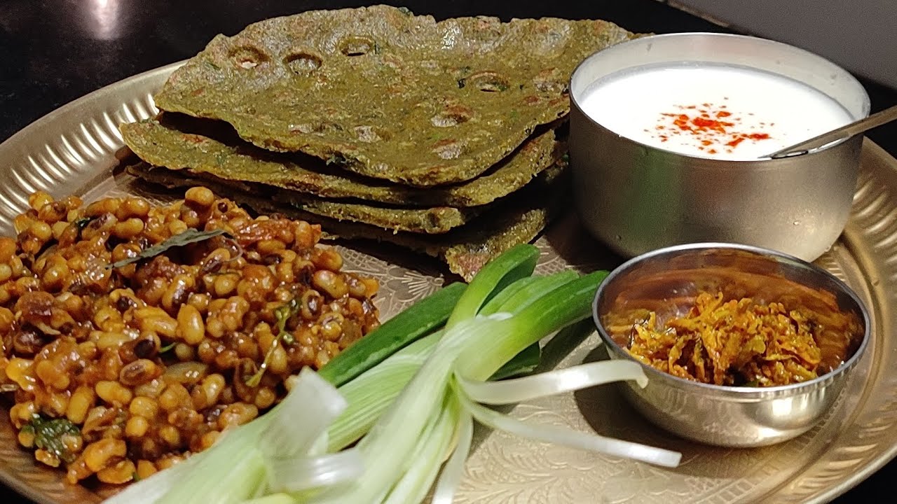 Dhapati ani चवळी ची उसळ | पूर्ण पारंपरिक आहार | |🍽️🌷🥰| #food # ...