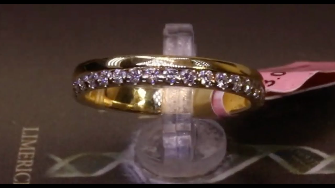 #80093 | T0.20ct | Round Brilliant Off Set Claw Set Wedding Band | 18ct Yellow Gold - YouTube