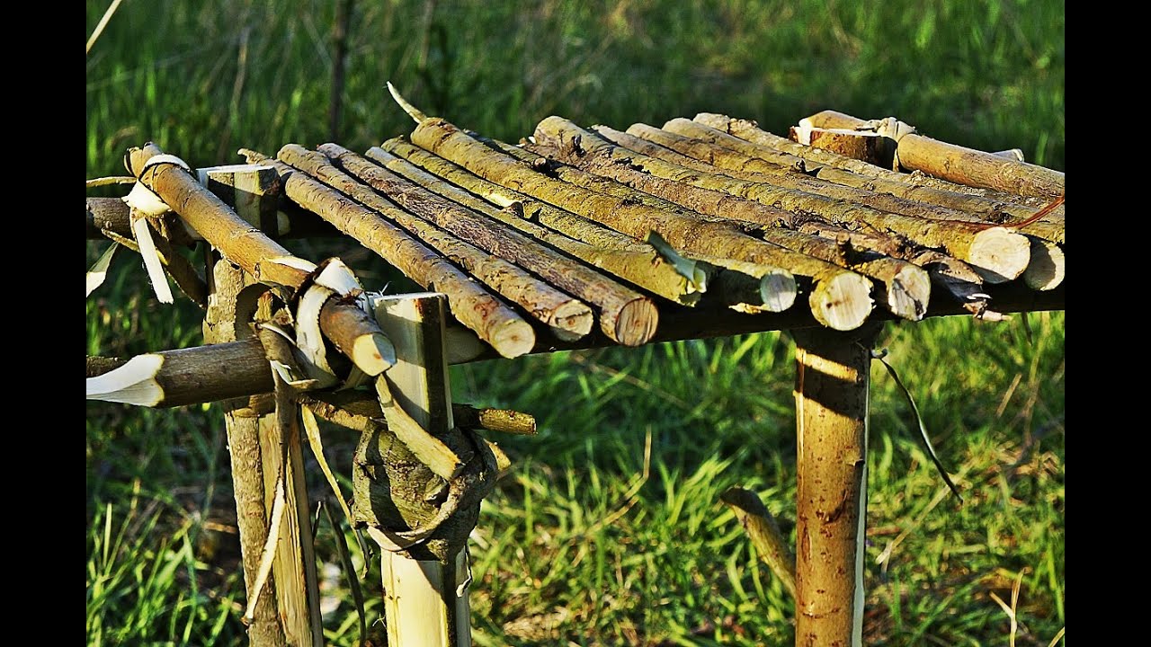 How to Bushcraft a Chair with a pocketknife - YouTube