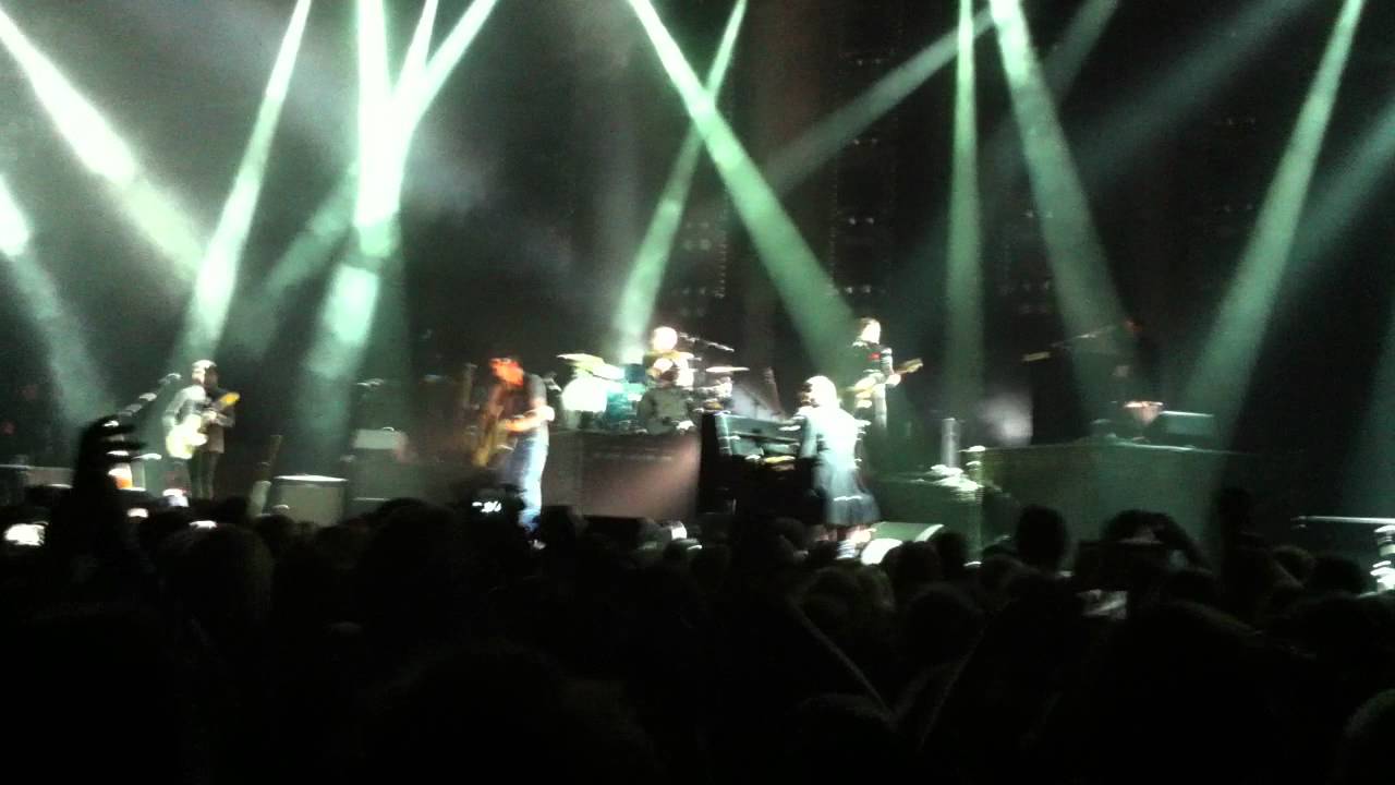 Same mistake - James Blunt in Geneva - YouTube