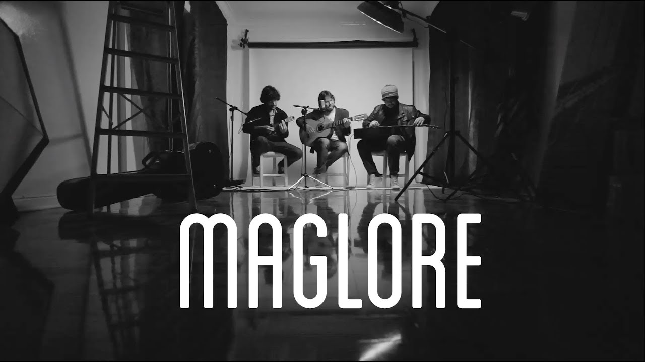 Maglore - Debaixo de Chuva | Studio62 - YouTube