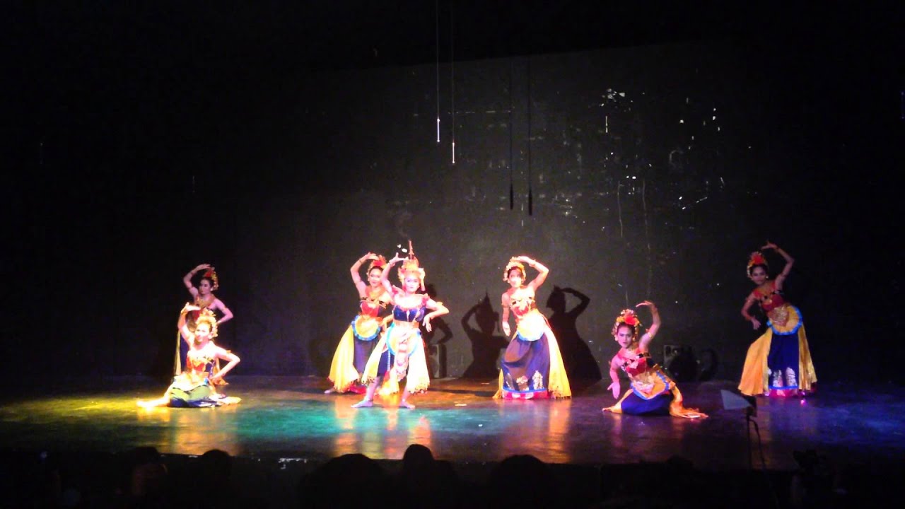 Tari Siwa Nataraja - DTV Sastra Jerman UI @Olimbud 2015 - YouTube