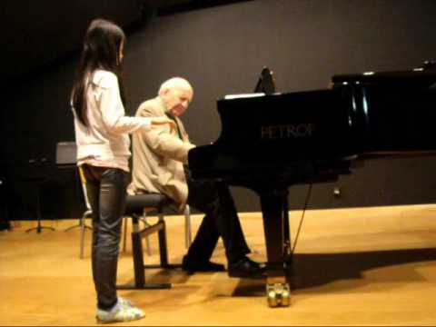 Jean MICAULT in masterclass 2010 - YouTube