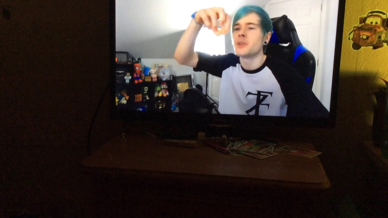 DanTDM sings his intro - YouTube