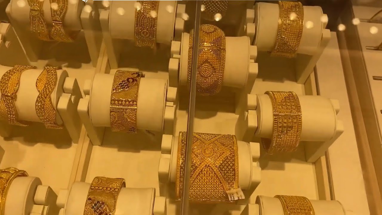 Gold shop and Bahrain city center mall visit - YouTube