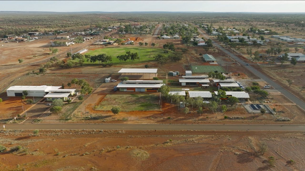 Teach in WA - Wiluna - YouTube